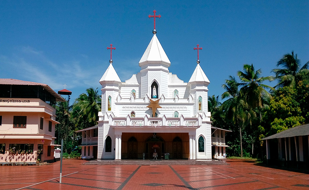 Fathima Matha Church Vellattanjur :: Thrissur Arch-Diocese :: Kerala ...